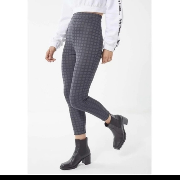 Urban Outfitters | Pants & Jumpsuits | Nwt Urban Outfitters Gemma Plaid ...
